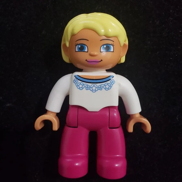 Lego | Toys | Lego Duplo Figure Girl Female Blonde From Set 587 M ...